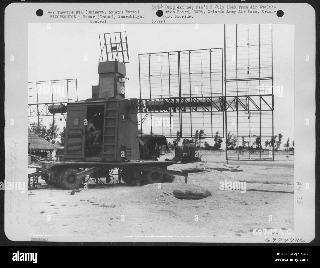 This Radar For Searchlights Was Ready To Track Japaneseanese Planes If ...
