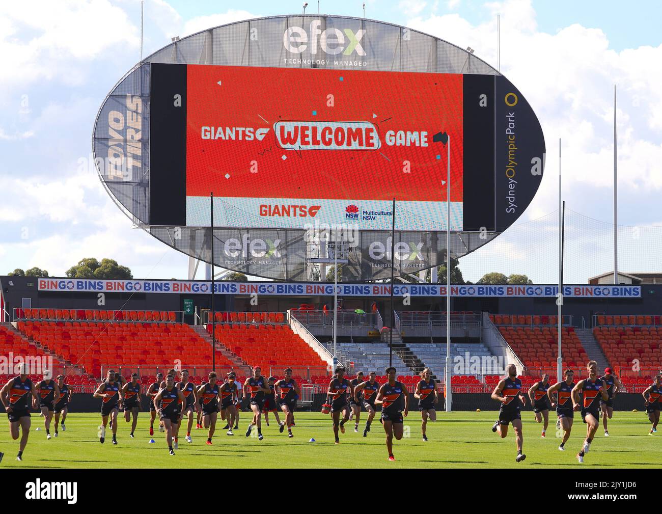 Players from GWS Giants run during a training session at the Giants ...