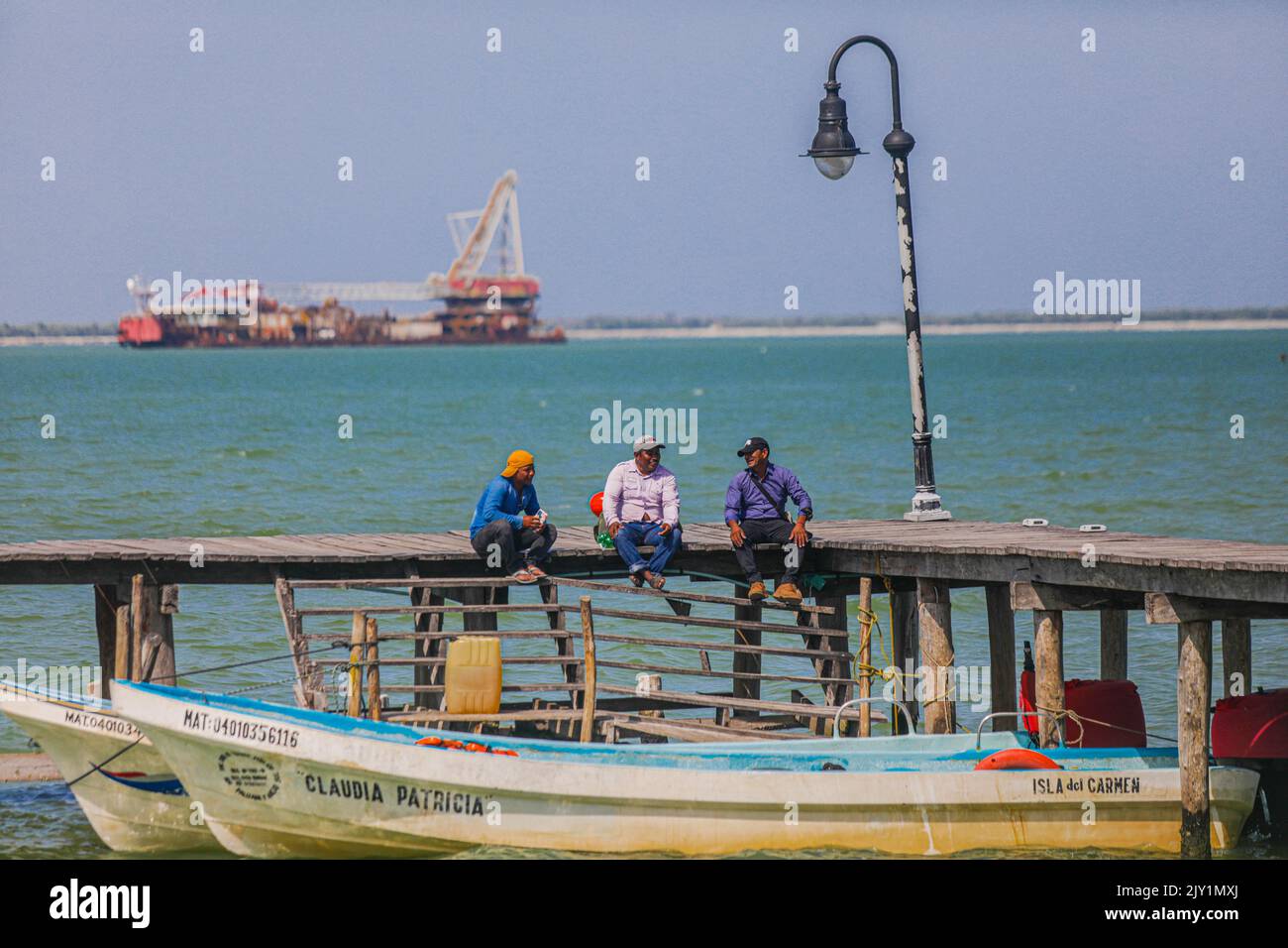 Ciudad del carmen boats hi-res stock photography and images - Alamy