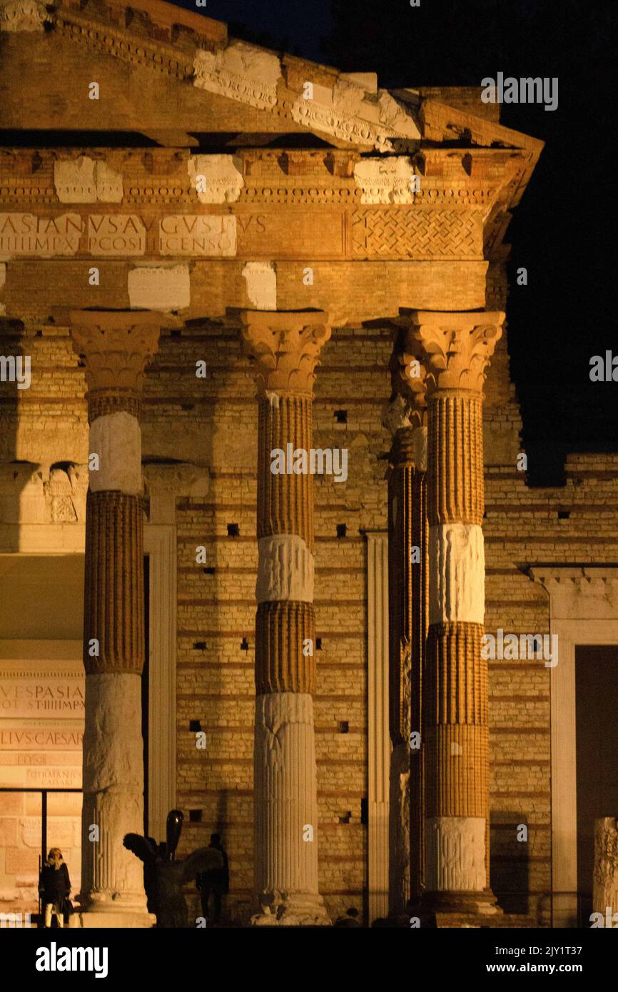 Roman capitolium hi-res stock photography and images - Alamy