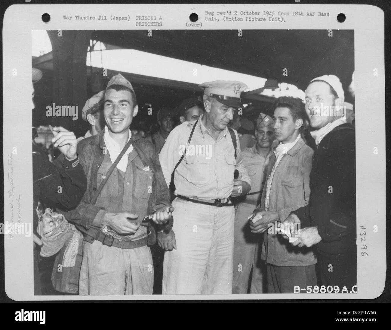 Lt. General Robert Eichelberger With Prisoners Of War On The Station ...