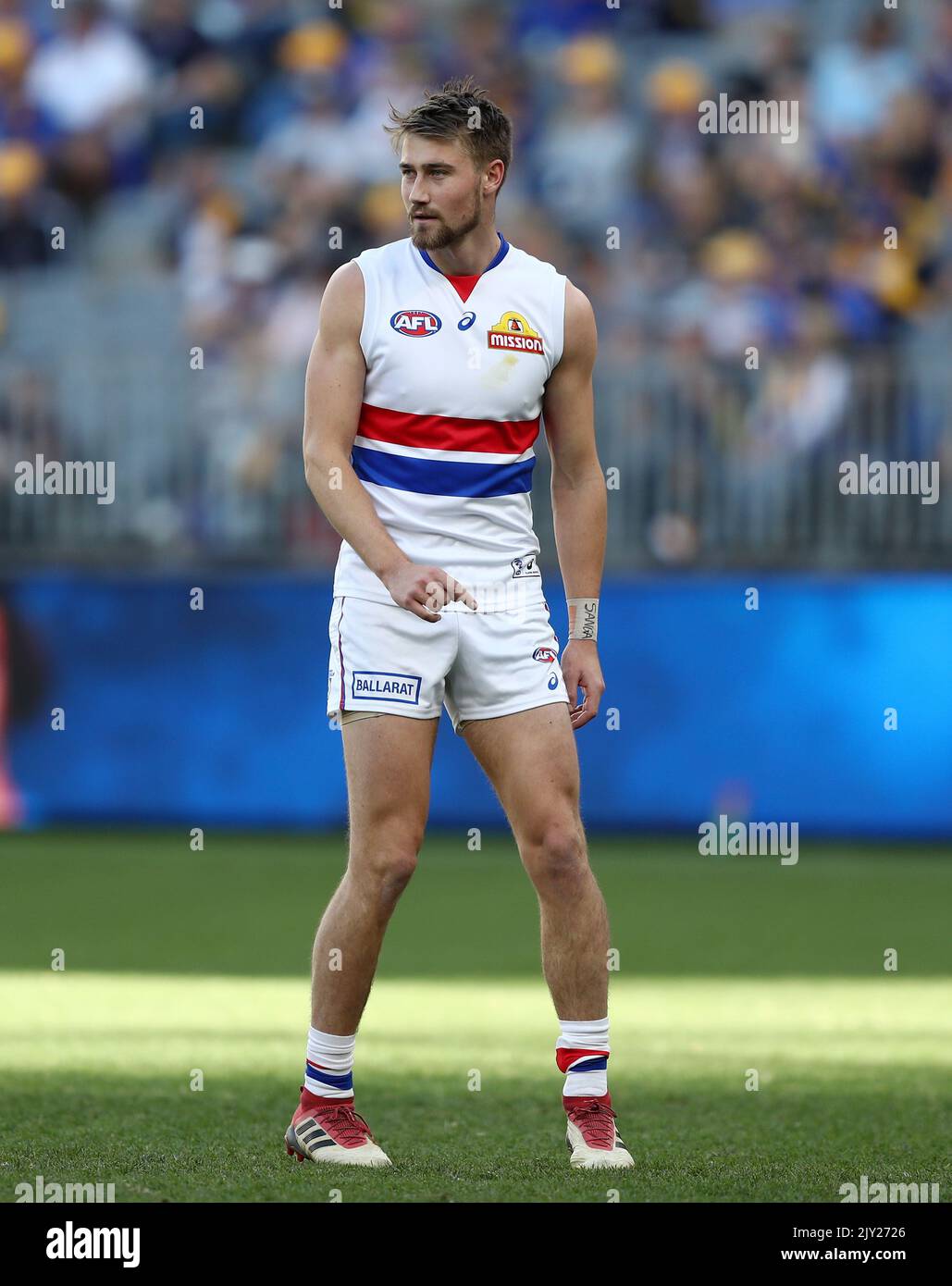 Ryan Gardner of the Bulldogs during the Round 11 AFL match between the ...
