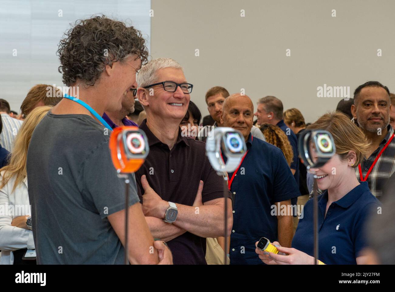 Cupertino, USA. 07th Sep, 2022. Apple CEO Tim Cook mingles with guests ...