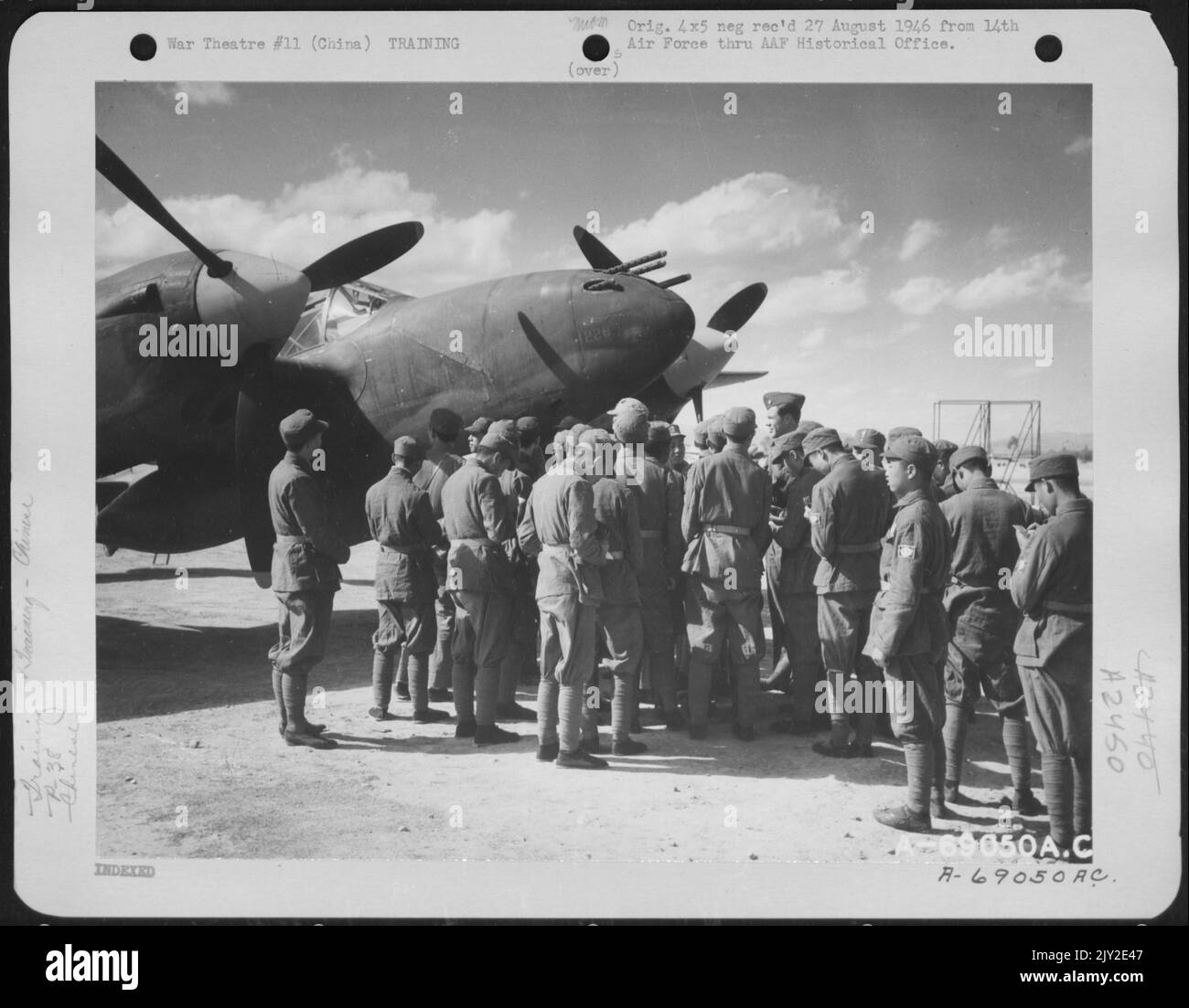 Chinese Aircraft Spotters Are Trained To Recognize American Aircraft ...