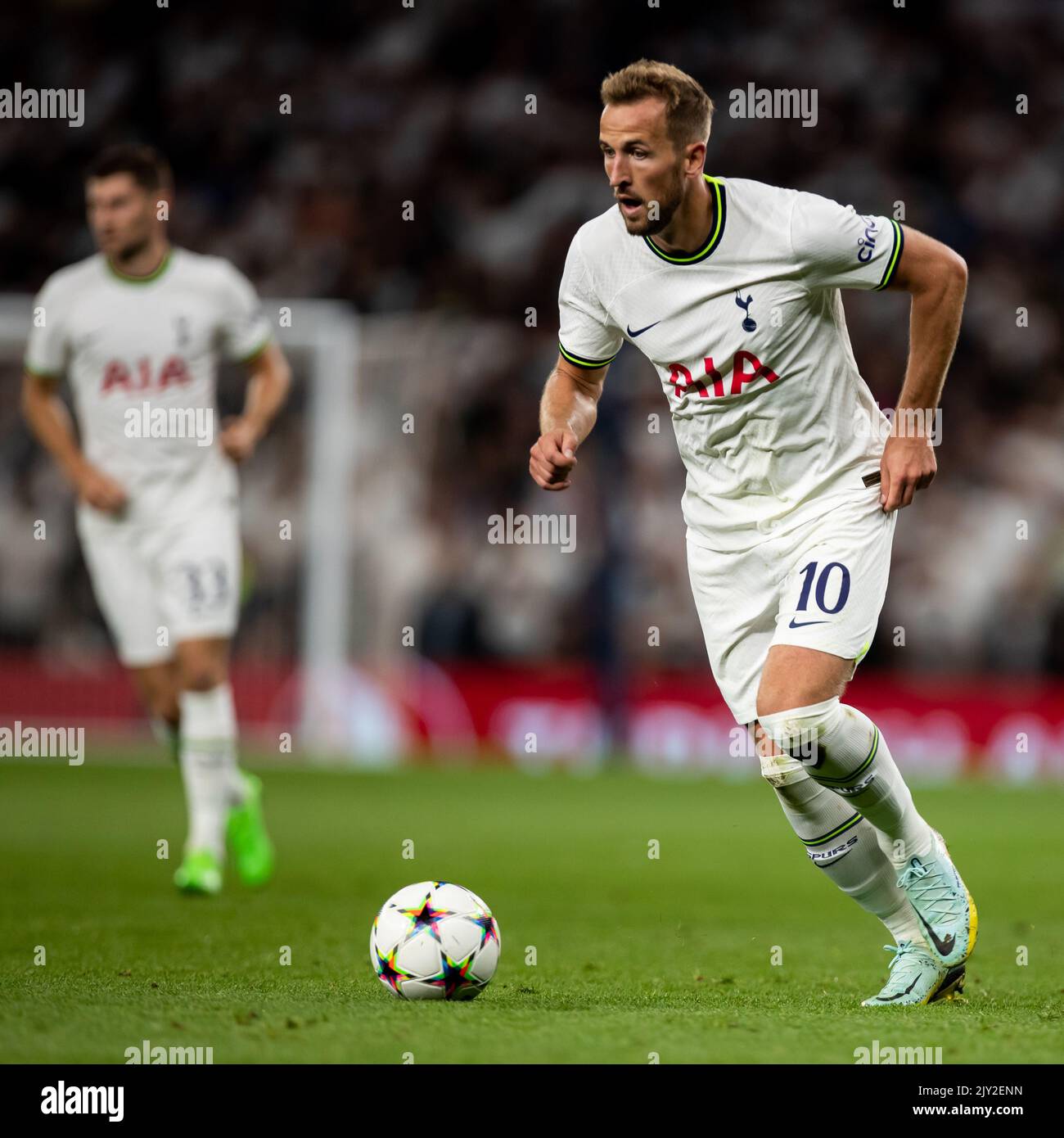 Harry kane 2022 tottenham september hi-res stock photography and images ...
