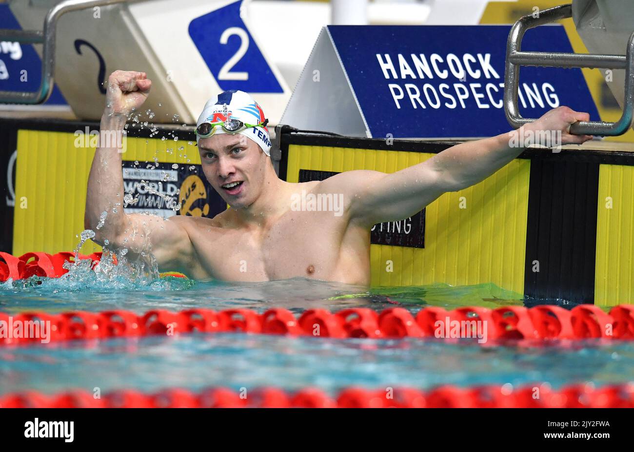 Australian swimmer Matthew Temple celebrates dead-heating for first in ...