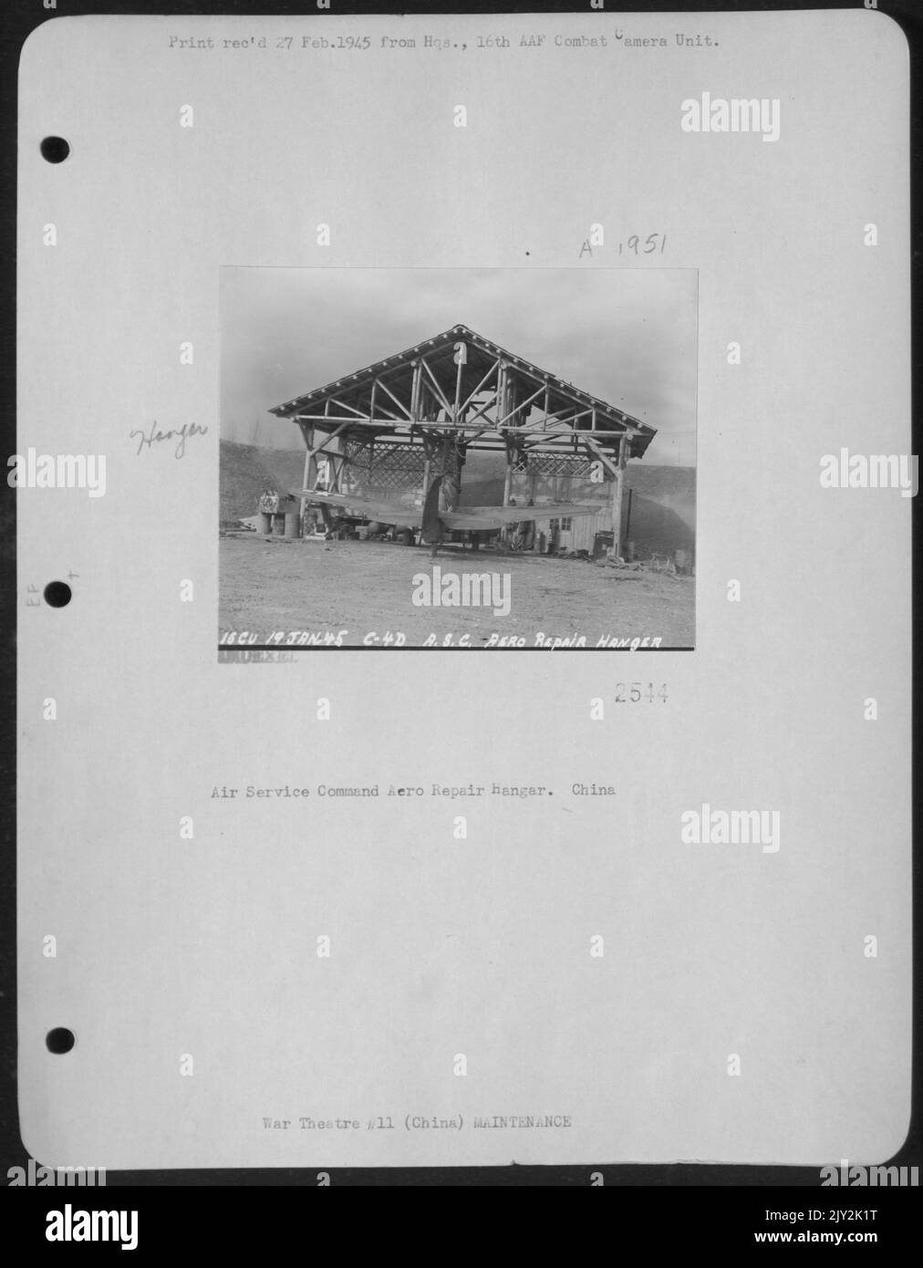 Air force personnel repair Black and White Stock Photos & Images - Alamy