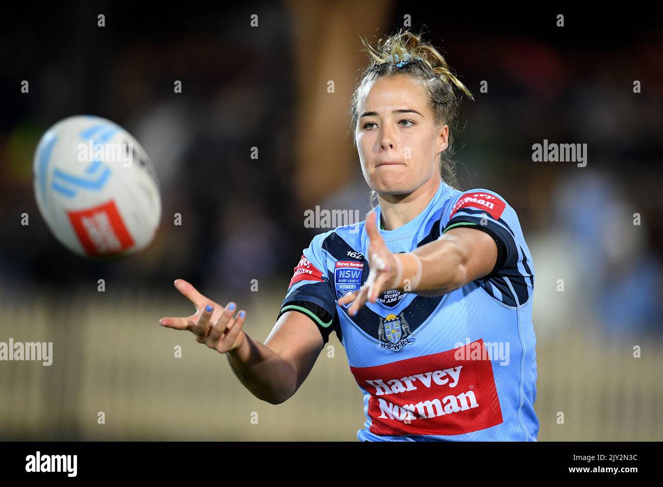 Isabelle Kelly of NSW warms up ahead of the Womens State of Origin ...