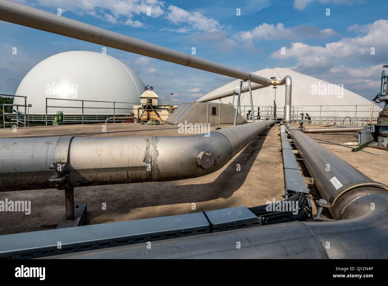 Biogas plant, gas storage, with dome, fermenter Tanks for the ...