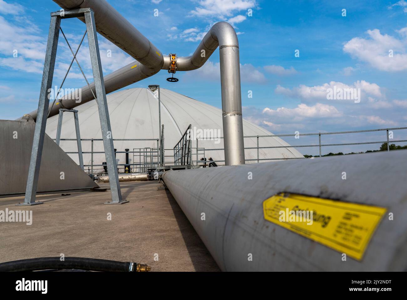 Biogas plant, gas storage, with dome, fermenter Tanks for the ...