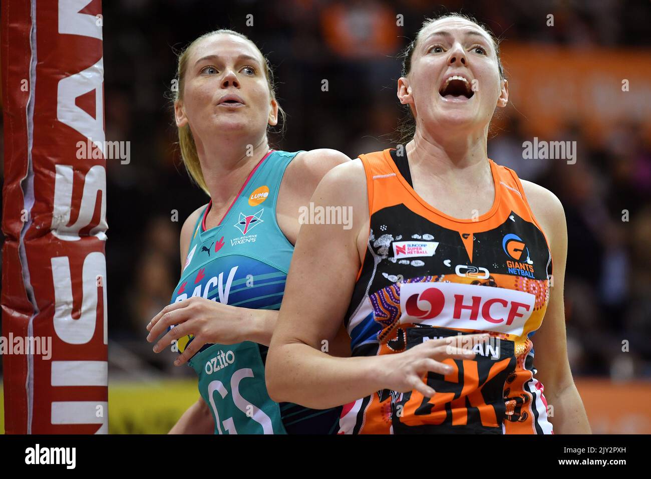 Caitlin Thwaites of the Vixens (left) and Sam Poolman of the Giants ...