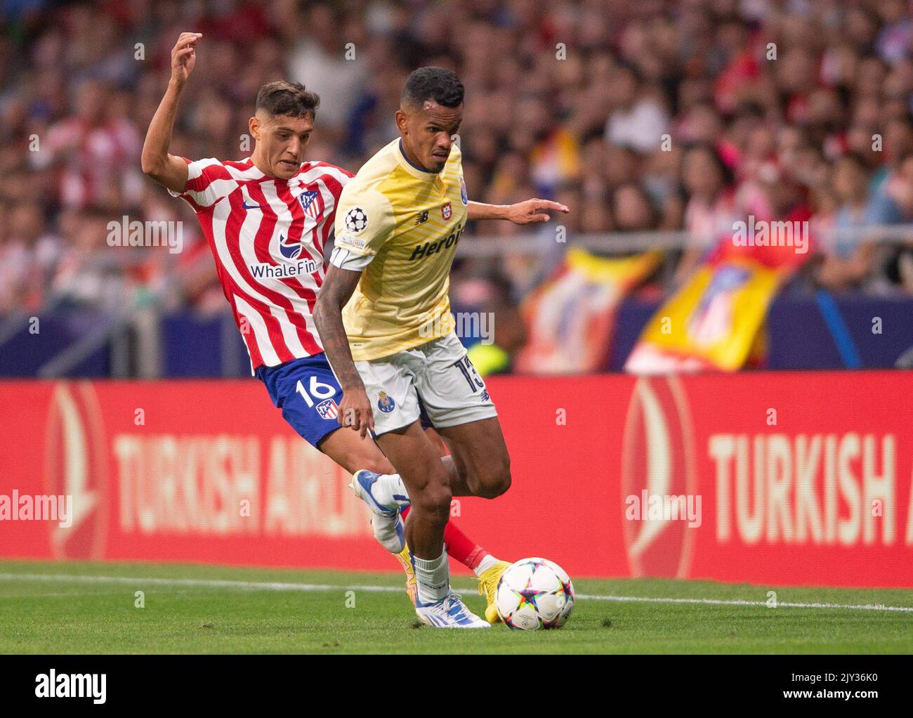 Ucl porto soccer hi-res stock photography and images - Alamy