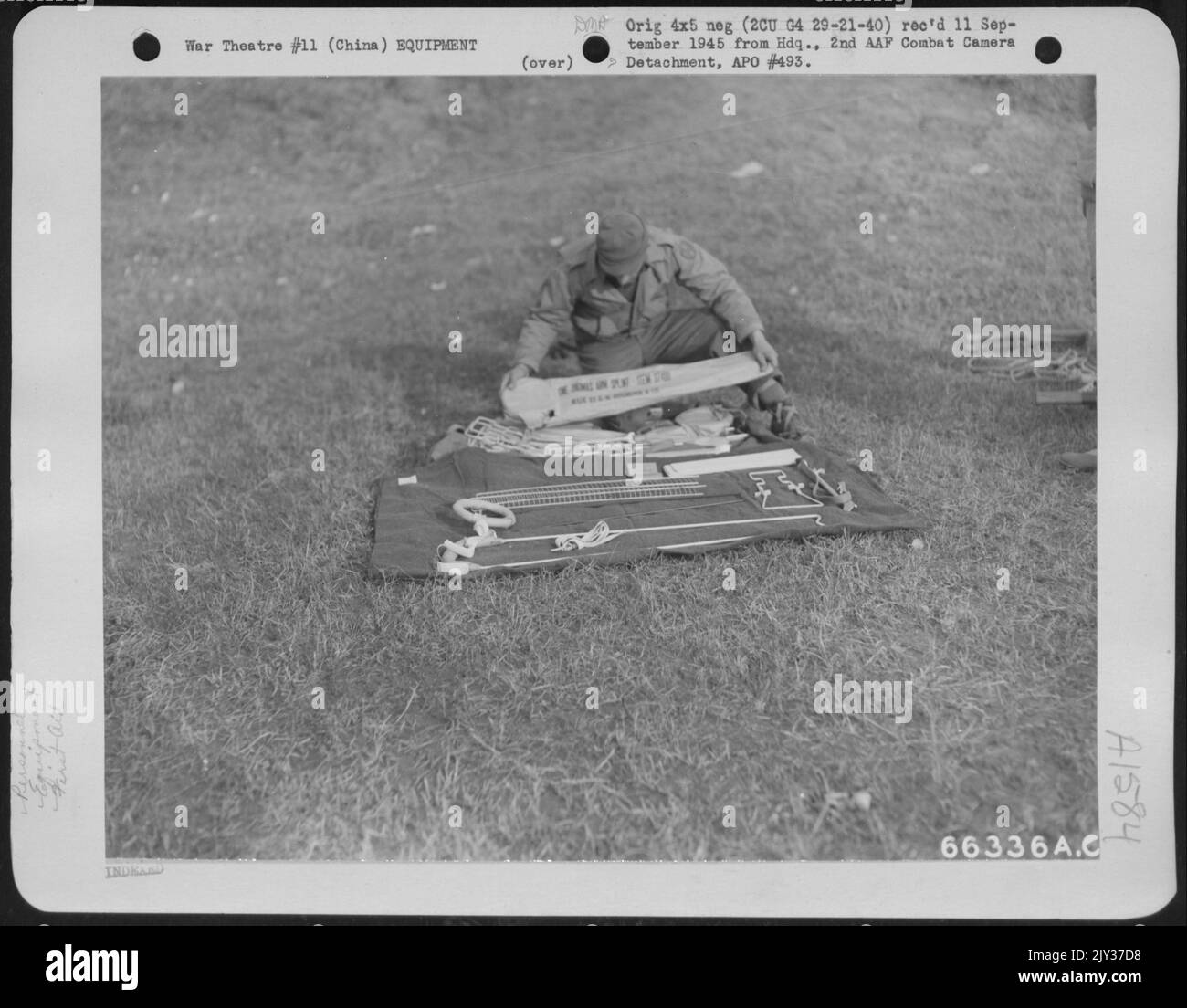 Medical kit plane hi-res stock photography and images - Alamy