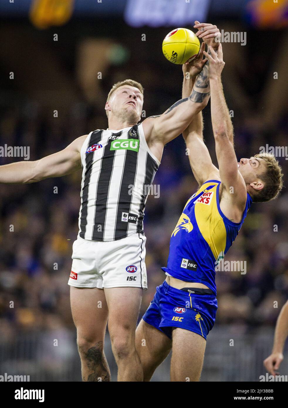 Jordan De Goey of Collingwood and Brad Sheppard of the Eagles during ...