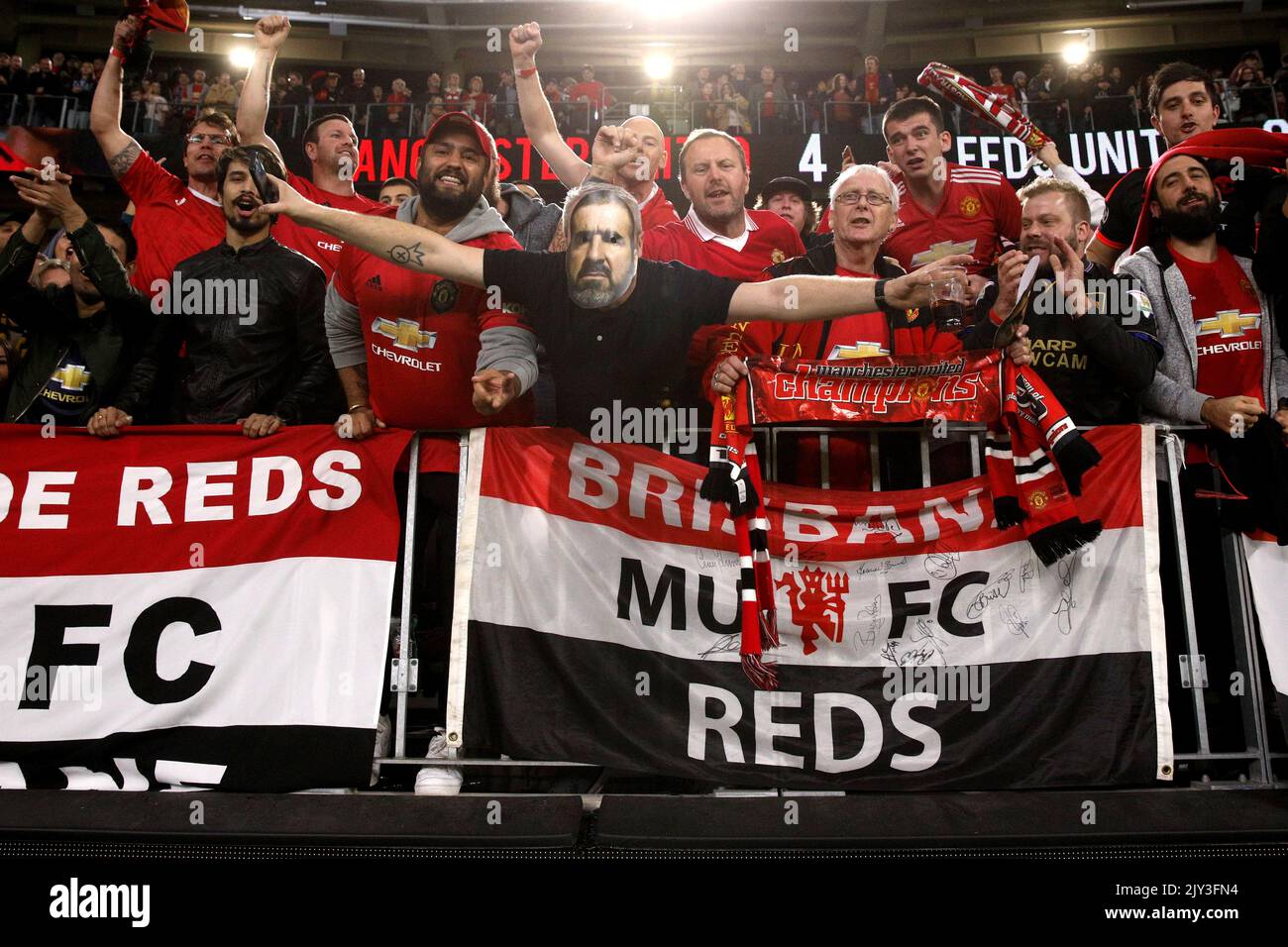 Manchester United fans cheer during the Manchester United and Leeds ...