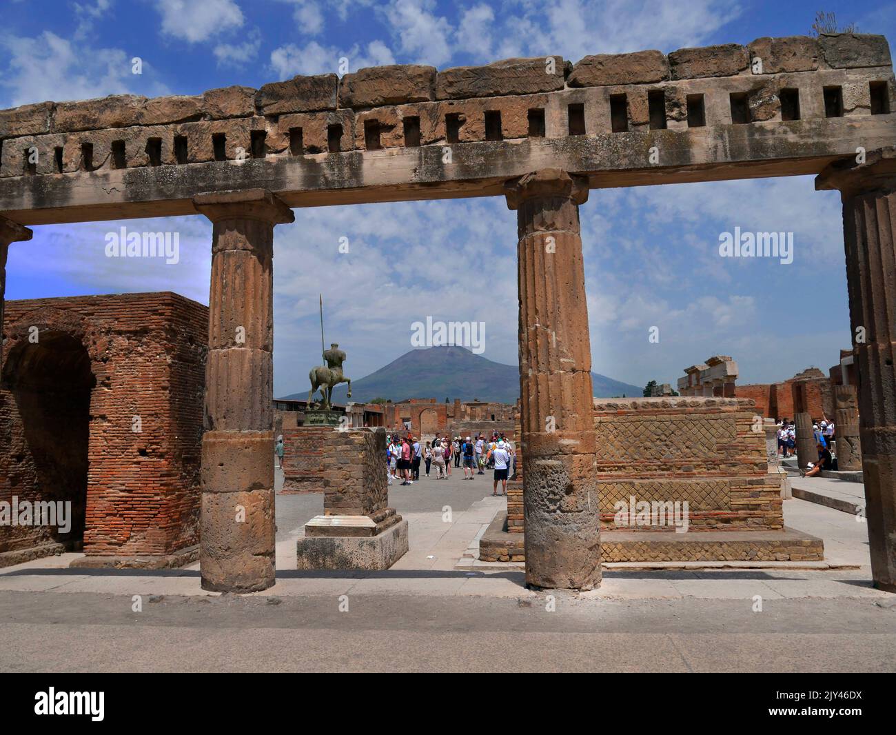 Roman lares pompeii hi-res stock photography and images - Alamy