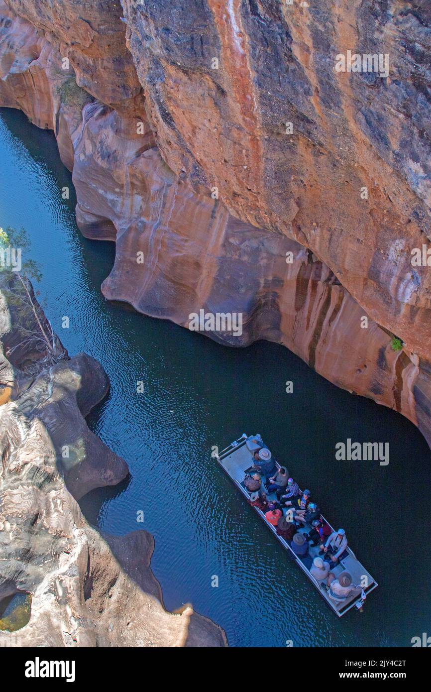 Tourist boat inside Cobbold Gorge Stock Photo - Alamy