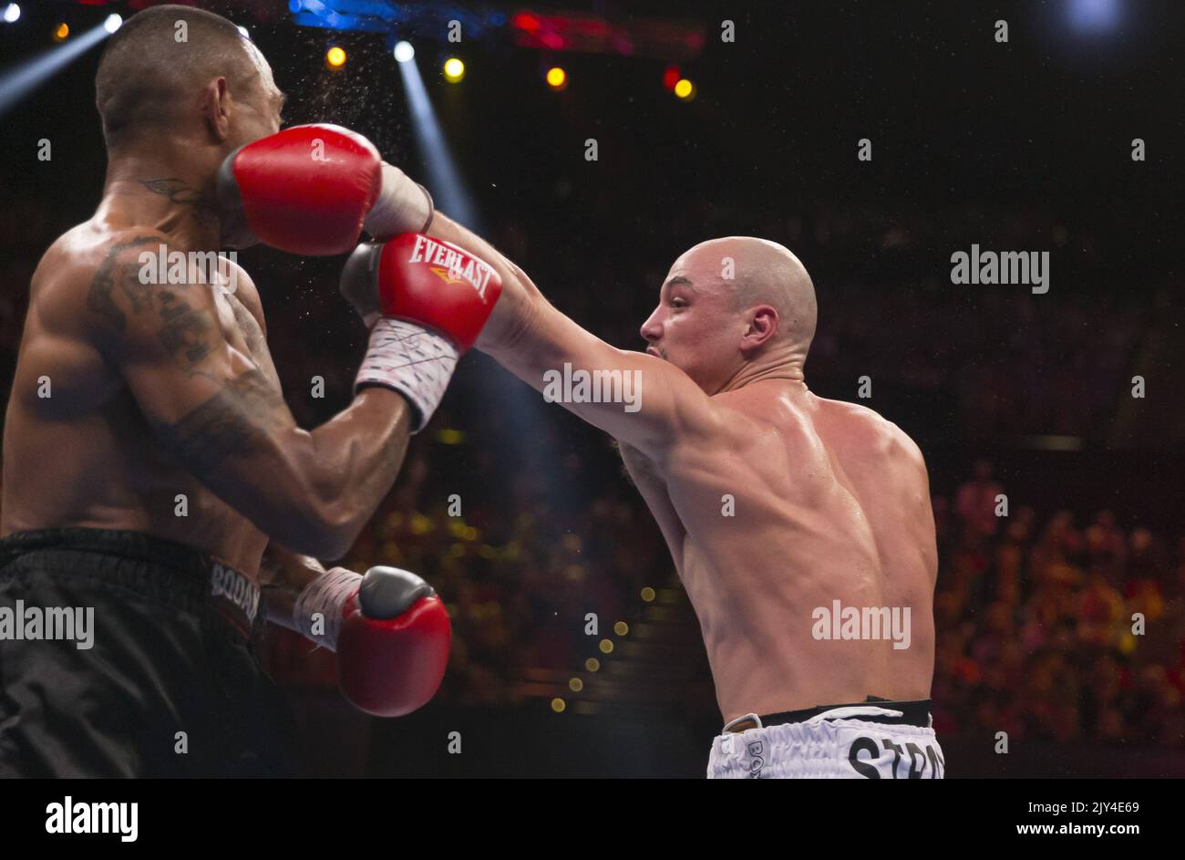 Cesar Mateo Tapia hits Renold Quinlan during their fight for the ...