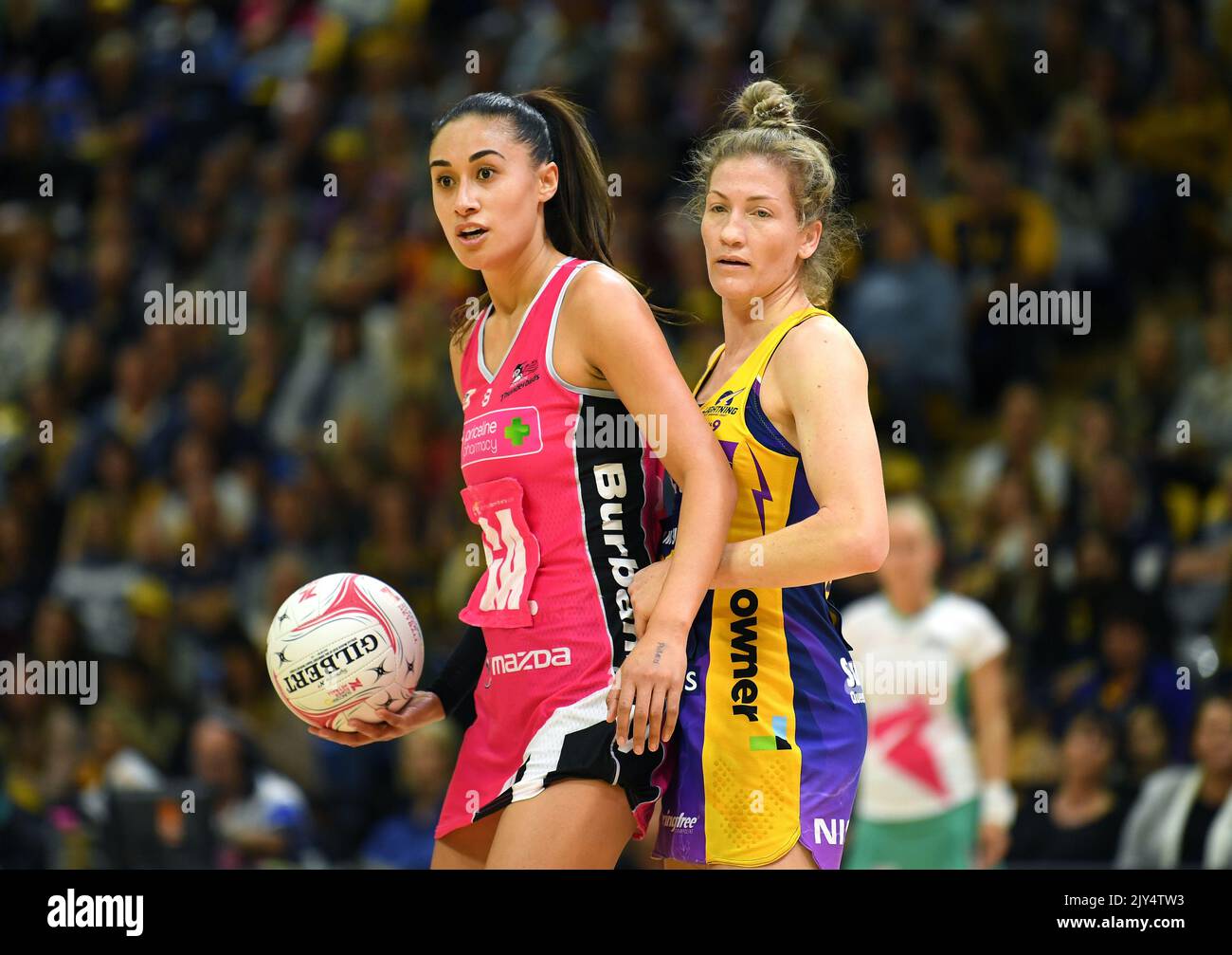Maria Folau of the Thunderbirds (left) and Karla Pretorius of the ...
