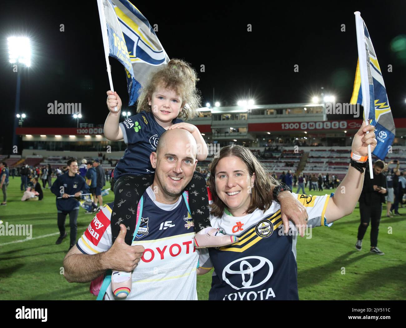Jamie Lejarraga, his wife Leisa and three-year-old Theia farewell the ...