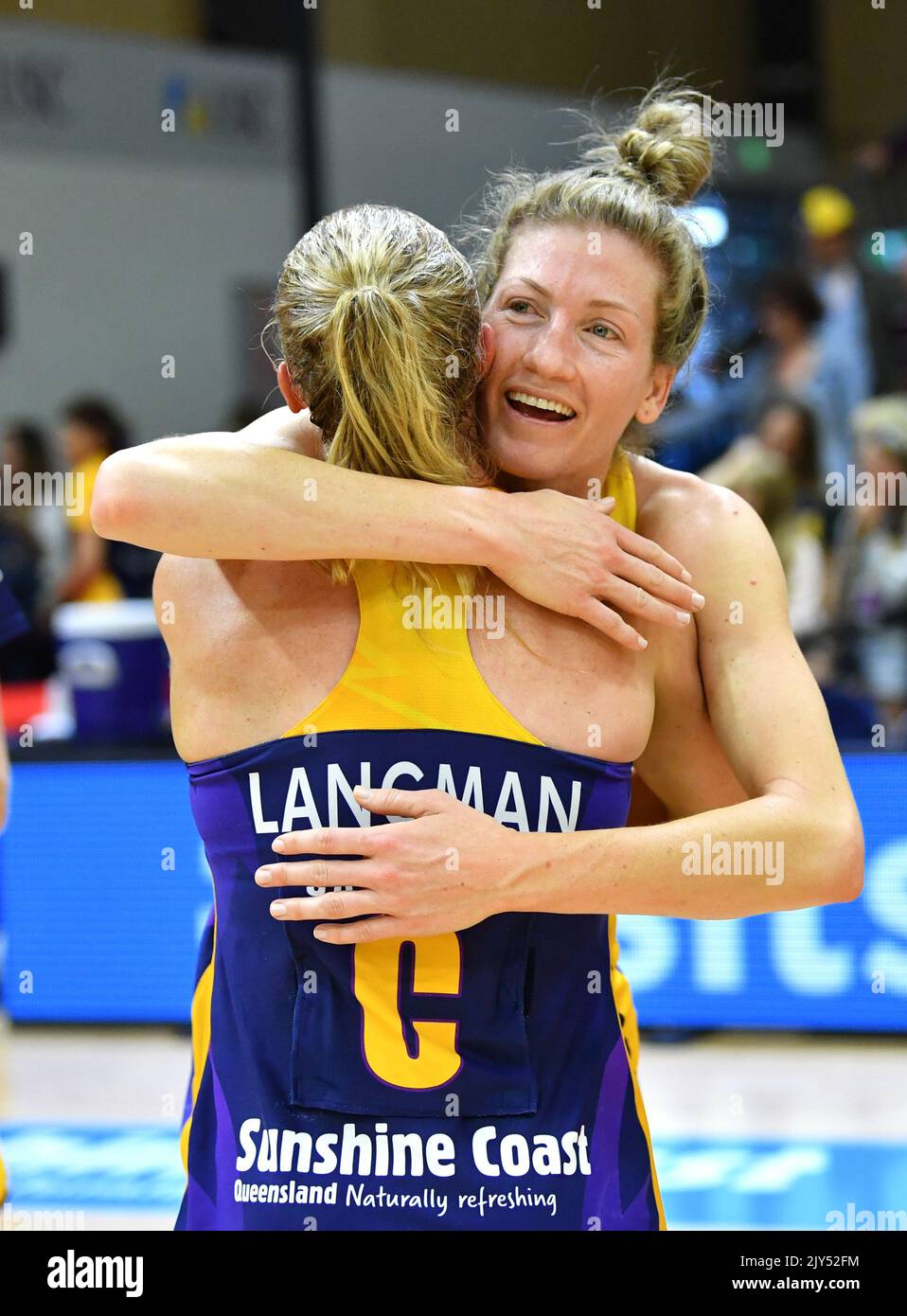 Karla Pretorius (right) and Laura Langman (left) of the Lightning ...