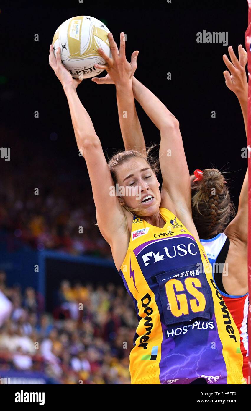 Cara Koenen of the Lightning in action during the Super Netball Grand ...