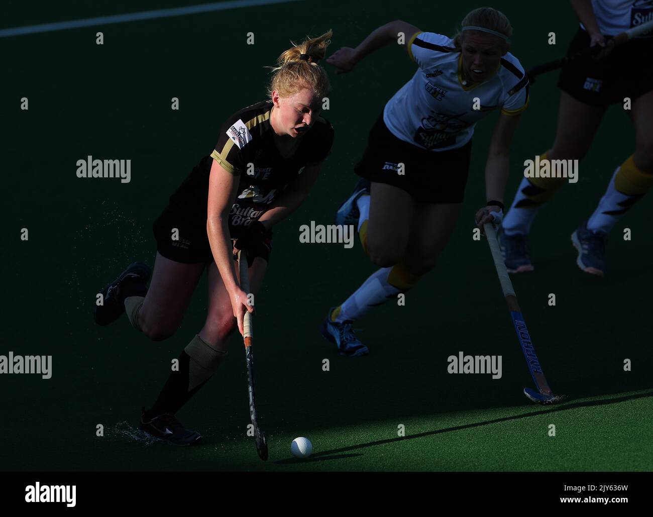 Amy Lawton of Melbourne in action during the womens round 1 Hockey One ...
