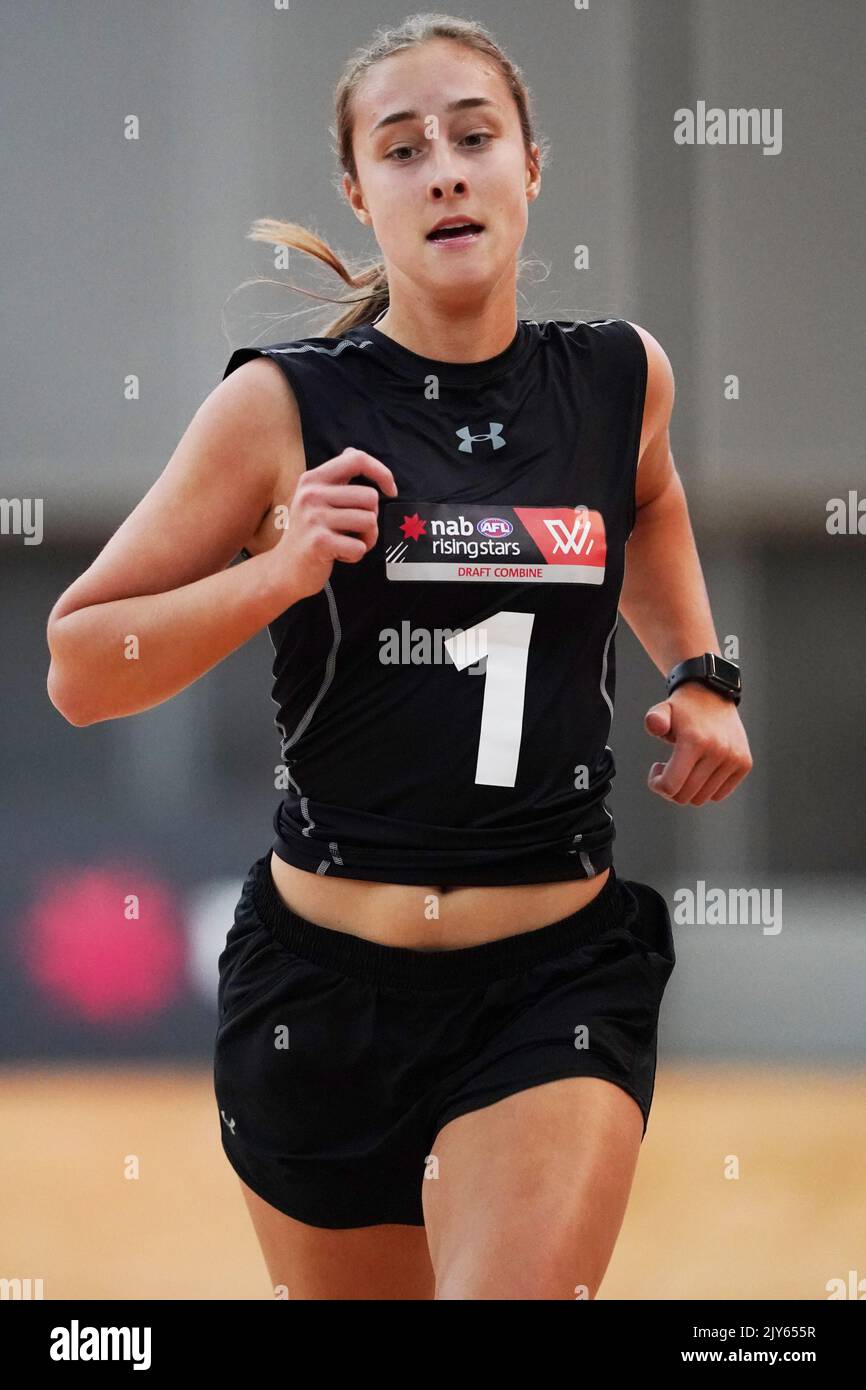 Georgia Garnett participates in the Yo-Yo Run during the 2019 AFLW ...