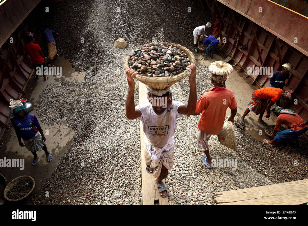 Load of stones hi-res stock photography and images - Alamy