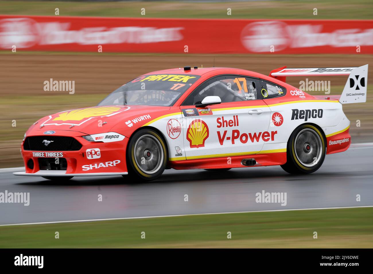 Scott McLaughlin in the Shell V-Power Racing Team Ford during ...