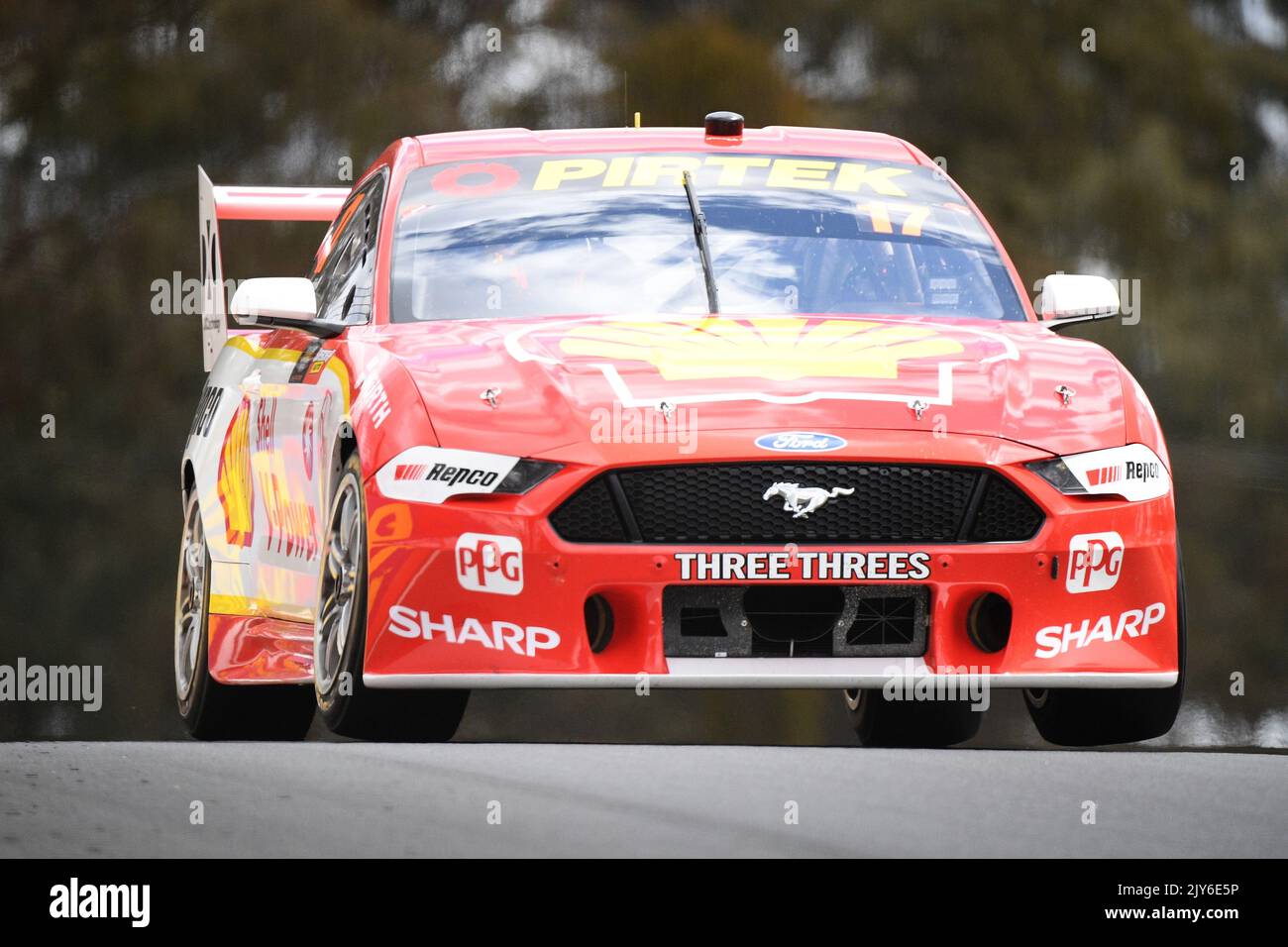 Scott McLaughlin in the Shell V-Power Racing Team Ford during practice ...