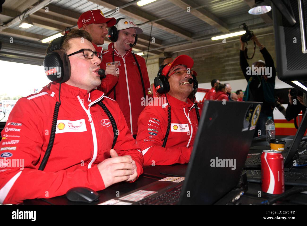 Scott McLaughlin's Shell V-Power Racing Team chief engineer Ludo ...