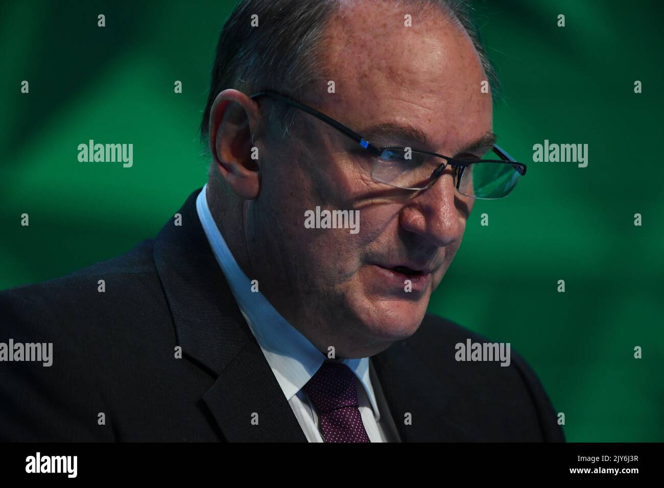 Telstra Chairman John Mullen addresses the floor during Telstra's ...
