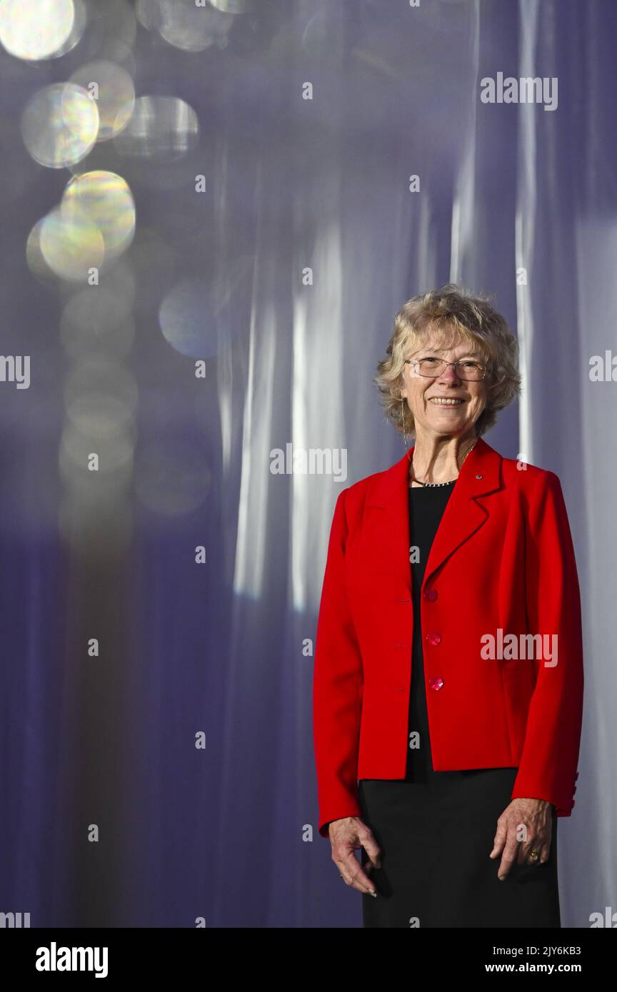 Winner of the Prime Minister's Prizes for Science Emeritus Professor ...