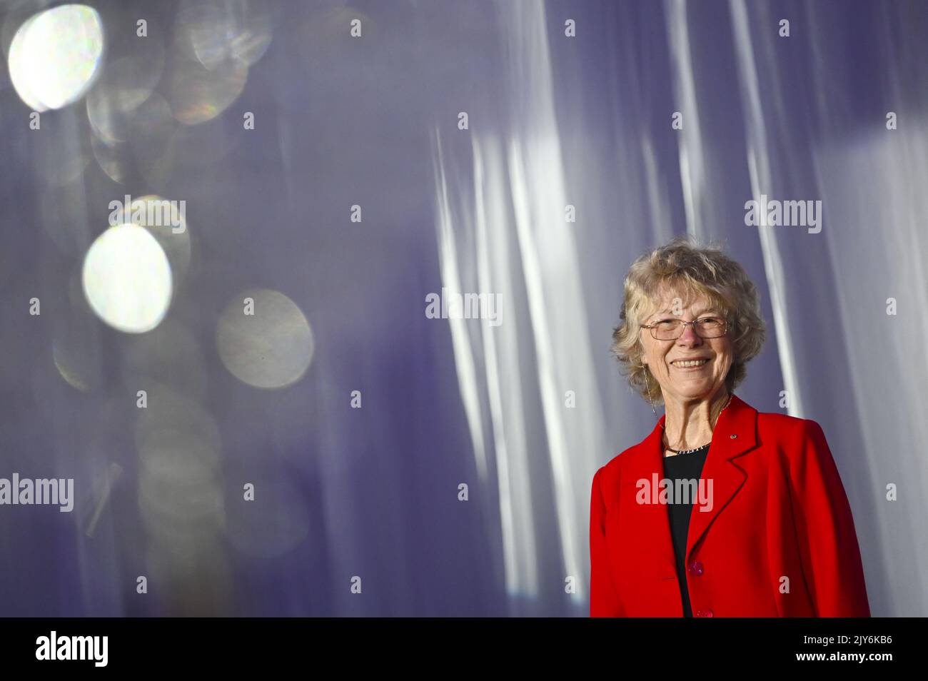 Winner of the Prime Minister's Prizes for Science Emeritus Professor ...