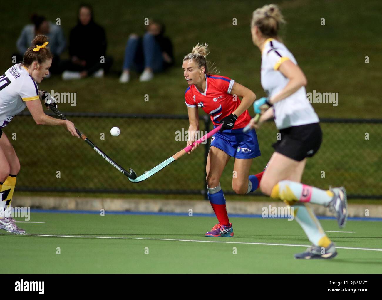 Gemma McCaw of the Fire during Round 4, Hockey One WomenÕs match ...