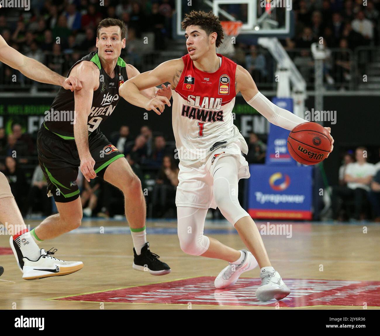 LaMelo Ball of Illawarra (right) under pressure from Ben Madgen of the ...