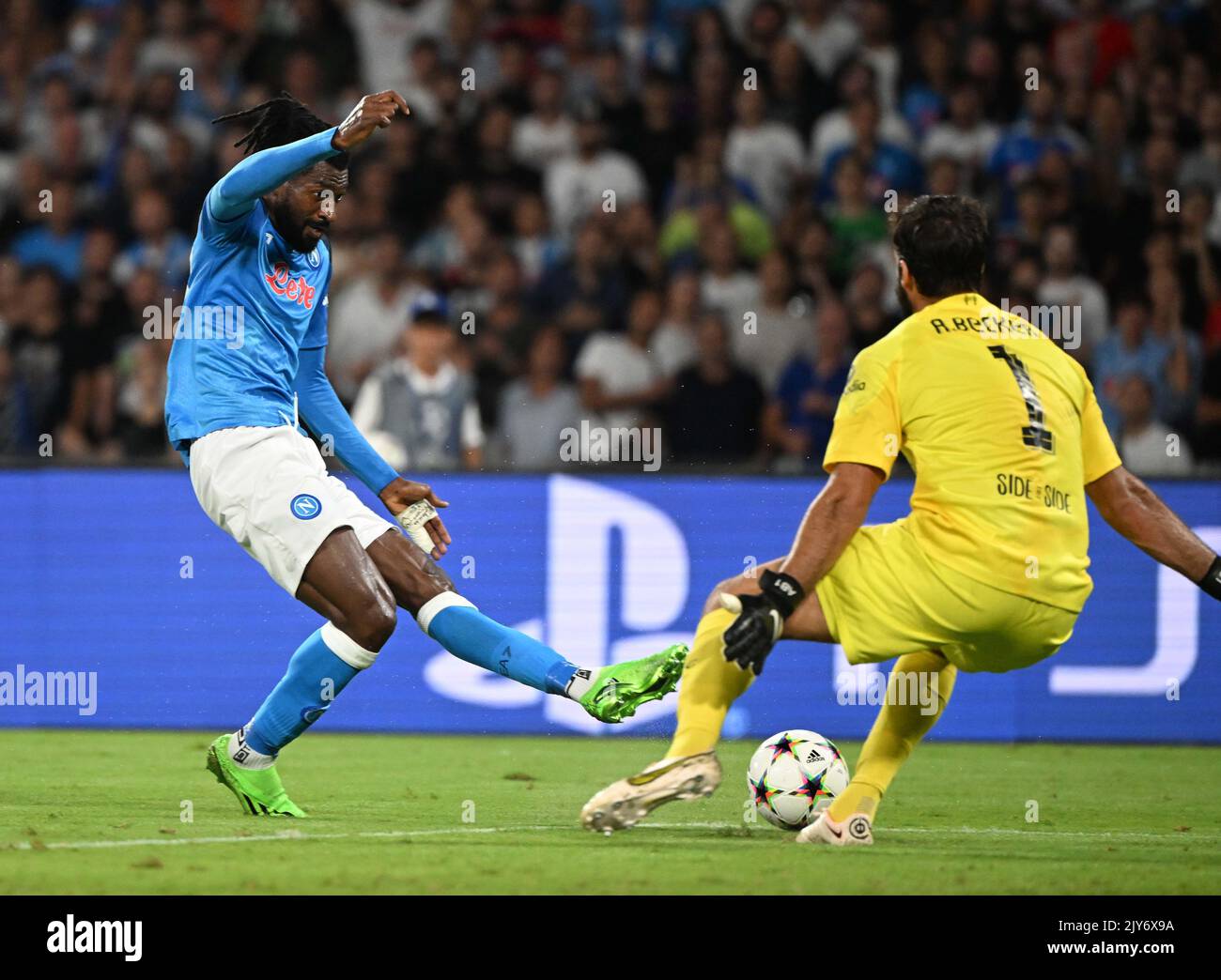 Naples, Italy. 7th Sep, 2022. Napoli's Andre-Frank Zambo Anguissa (L ...