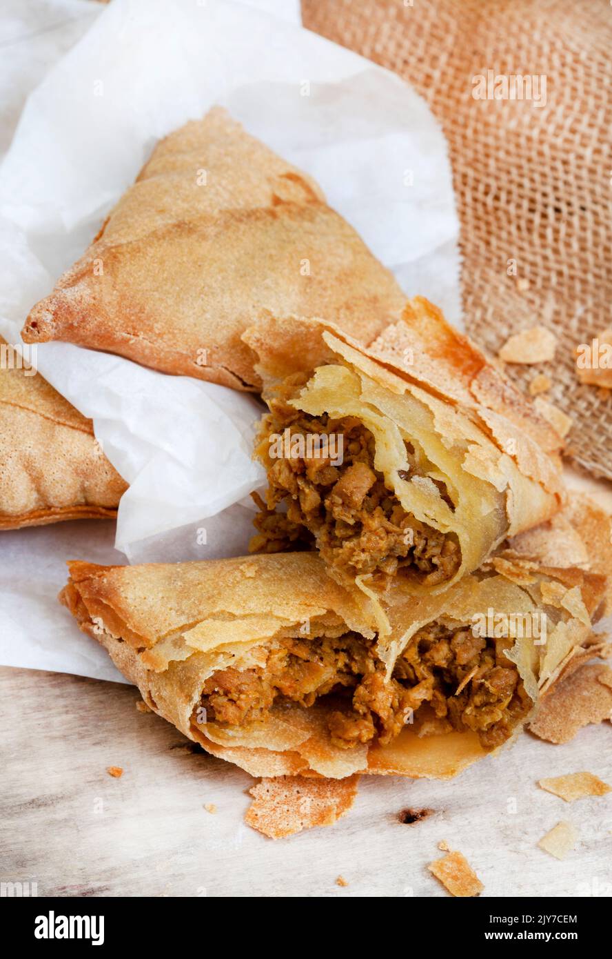 Sambusa africa hi-res stock photography and images - Alamy