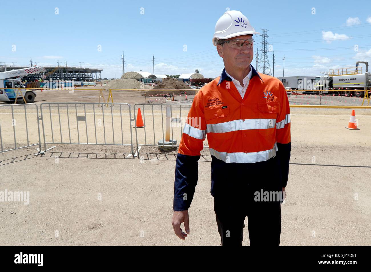 Minister for Energy and Emissions Reduction, Angus Taylor visits the ...