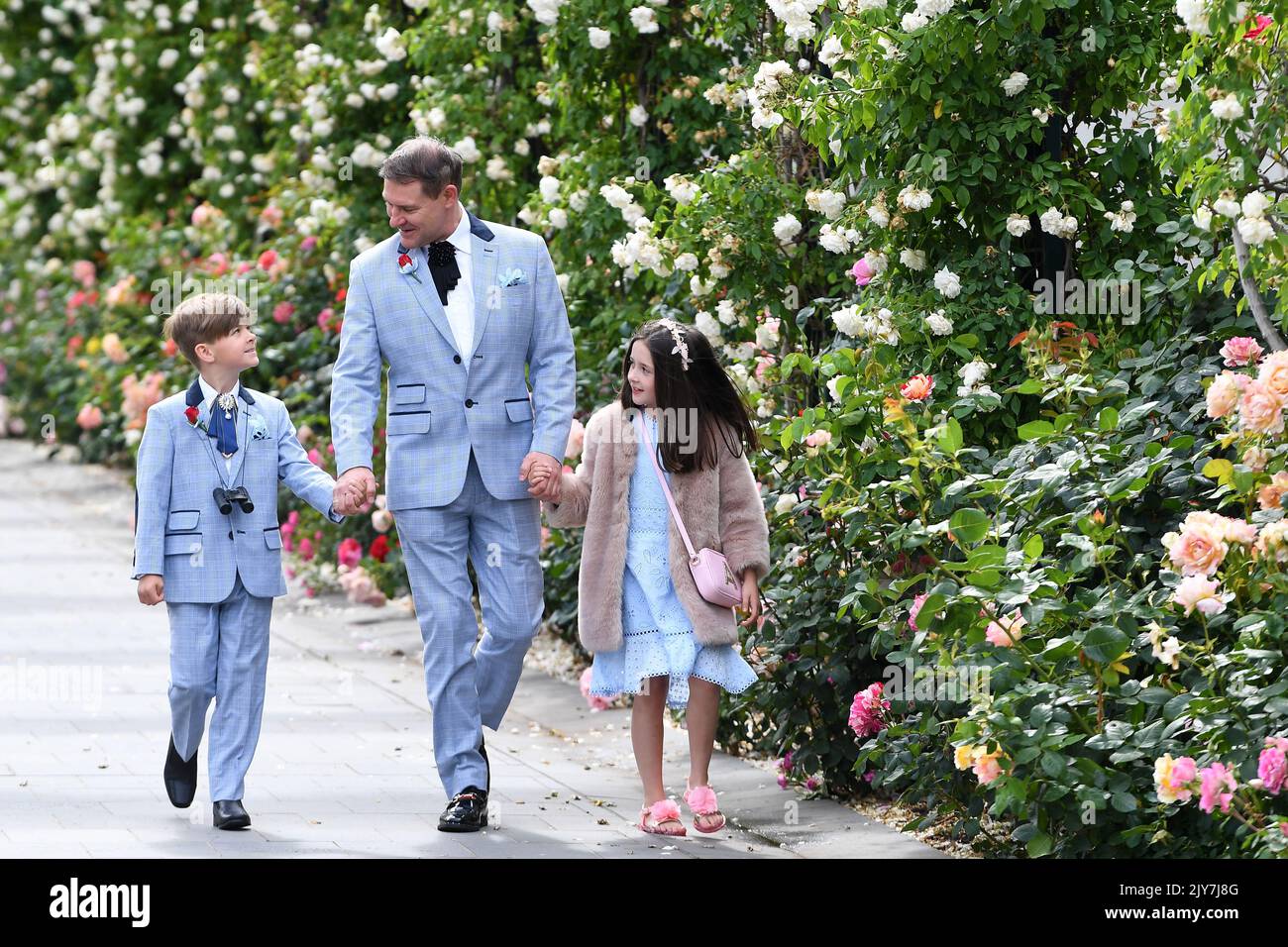 Racegoers arrive to the Seppelt Wines Stakes Day at Flemington ...