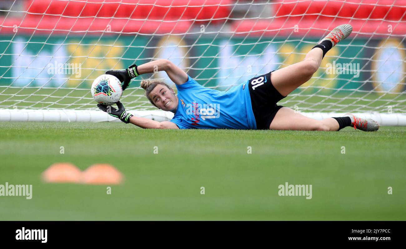 Mackenzie Arnold during an Australian Matildas training session at ...