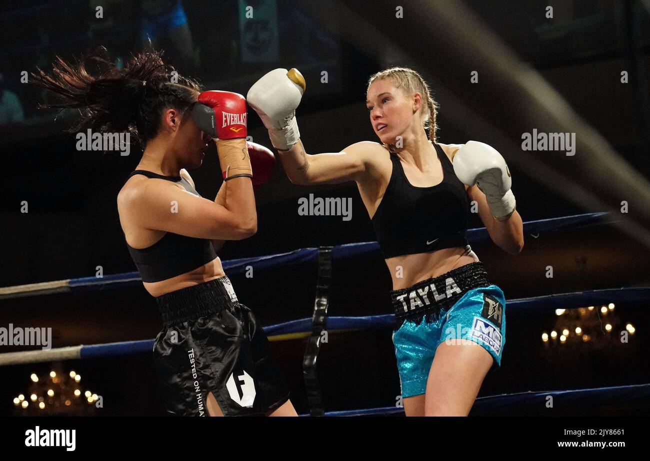 Tayla Harris and Janay Harding compete in the Australia Female Super ...