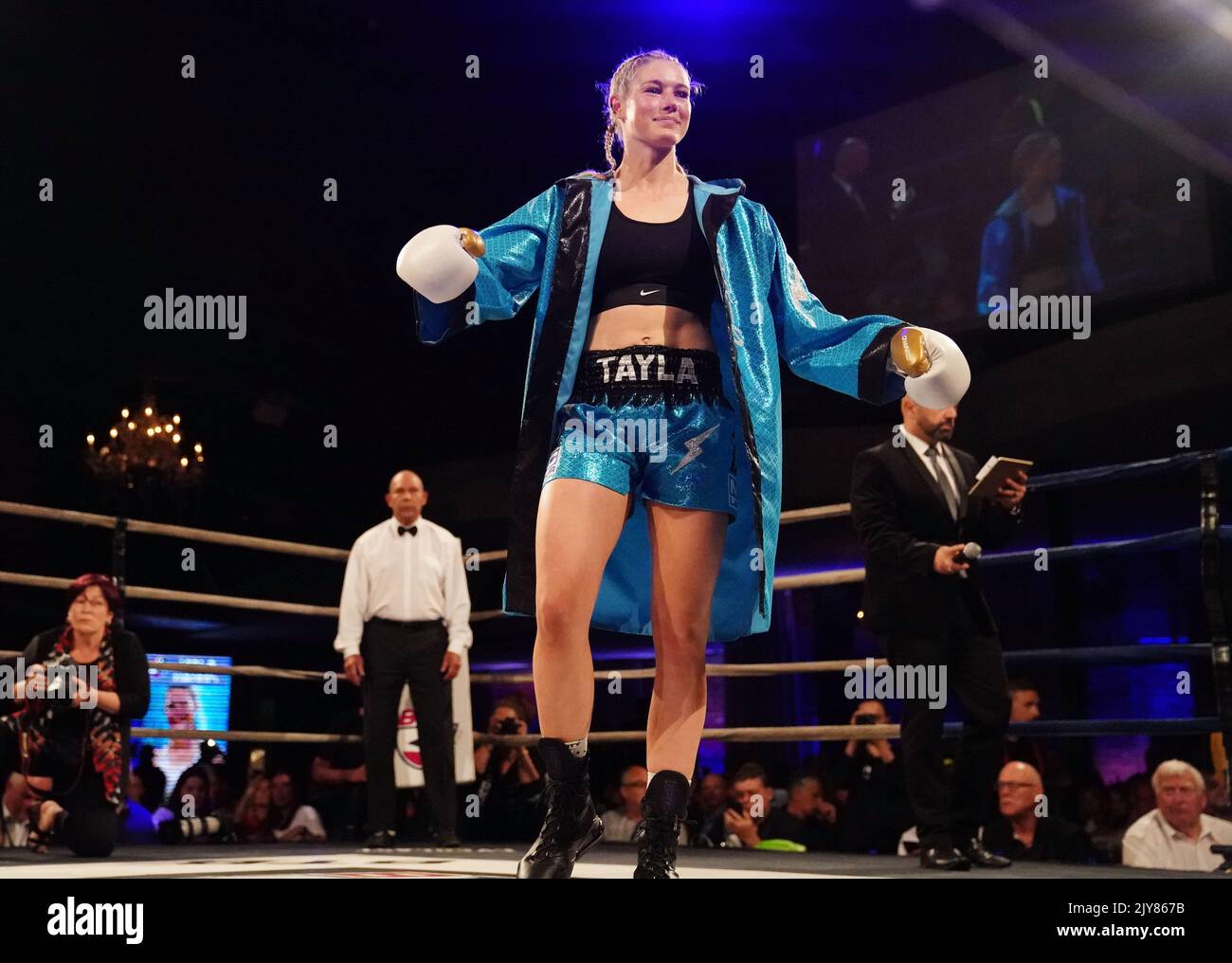 Tayla Harris enters the ring to fight Janay Harding in the Australian ...