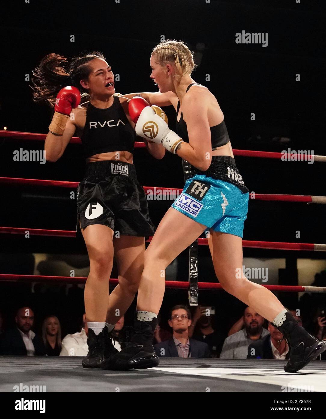 Tayla Harris and Janay Harding compete in the Australian Female Super ...