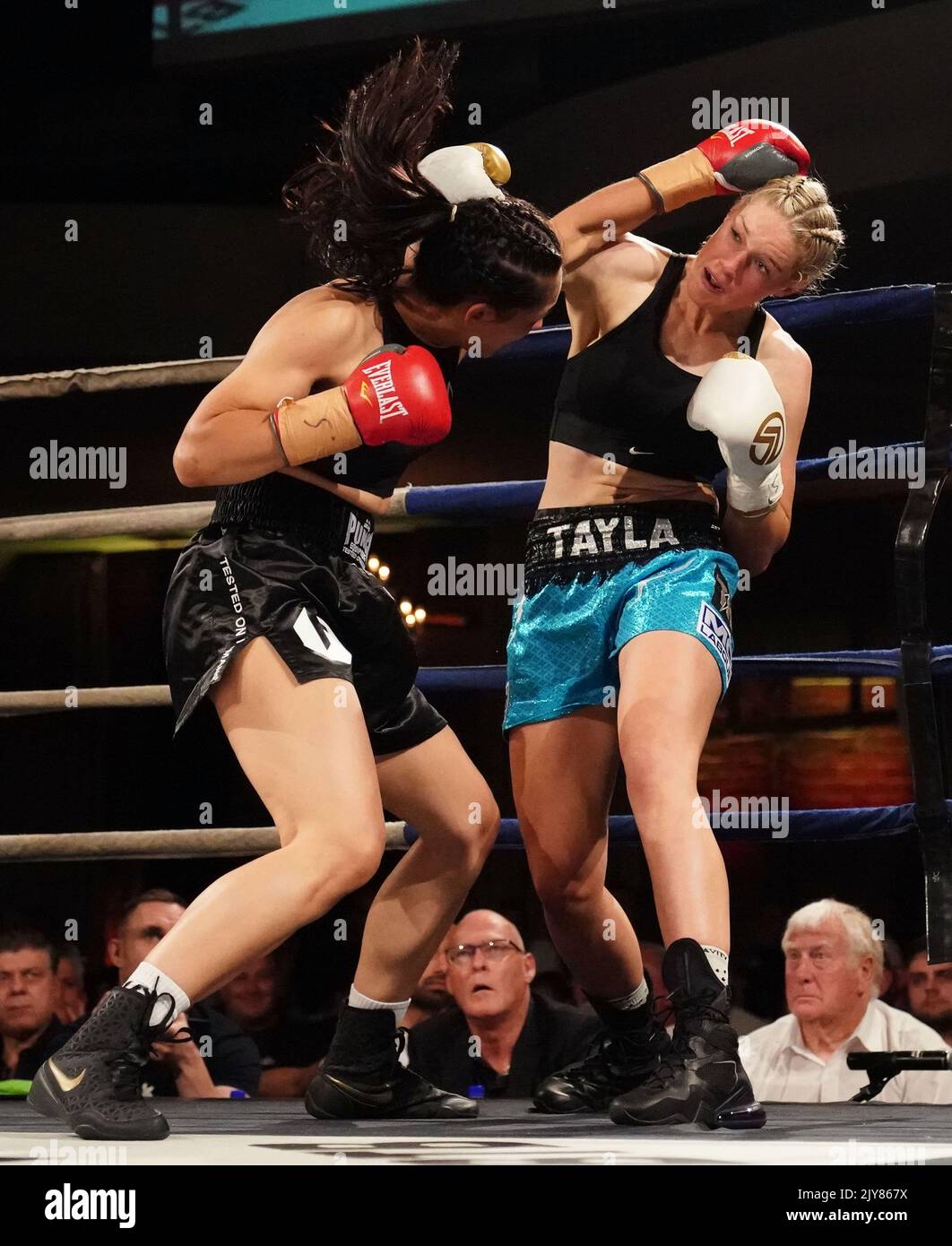 Tayla Harris and Janay Harding compete in the Australian Female Super ...