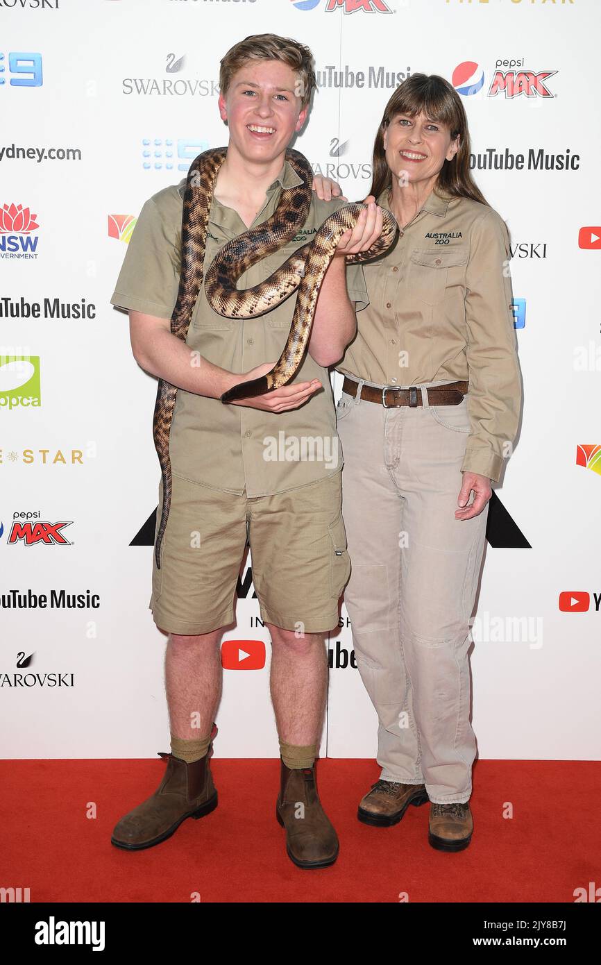 Robert Irwin and Terri Irwin arrive at the 33rd Annual ARIA Music ...