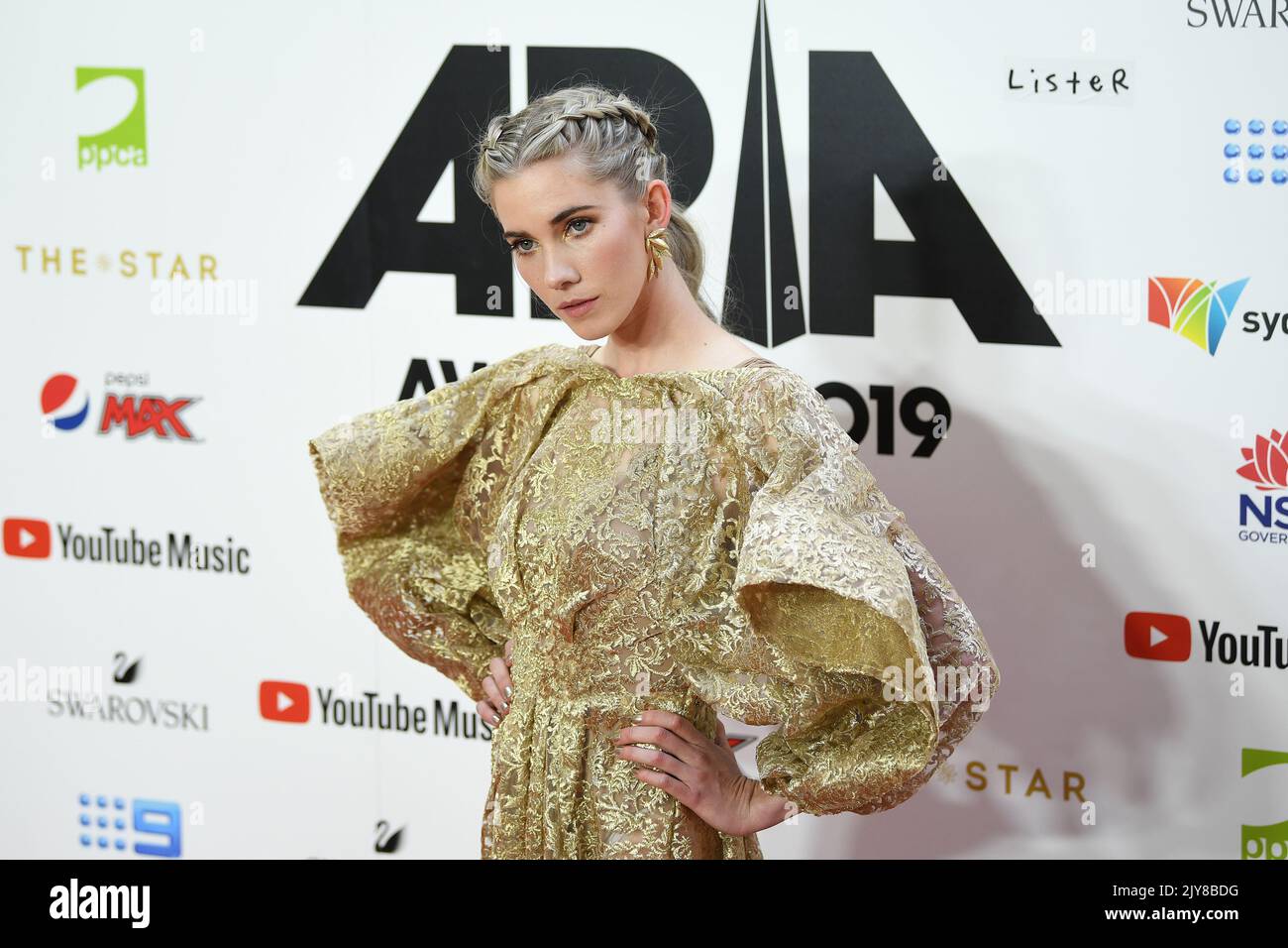 Elle Graham arrives at the 33rd Annual ARIA Music Awards at The Star in ...