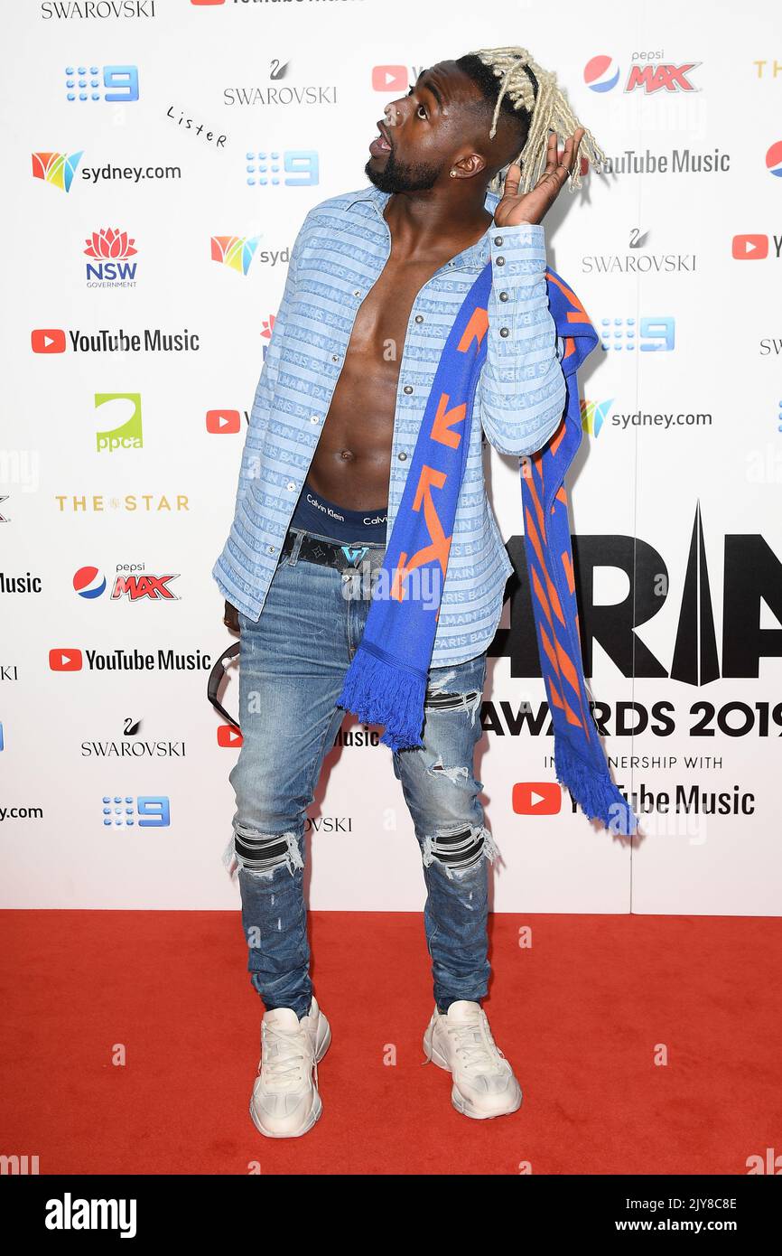 Kwame arrives at the 33rd Annual ARIA Music Awards at The Star in ...
