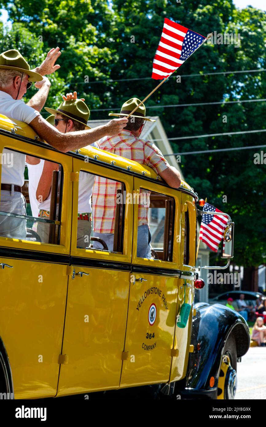 1936 white model 706 yellowstone national park tour bus hi-res stock ...